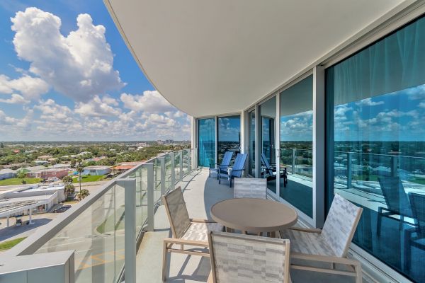 Daytona Beach Hotels Oceanfront Balcony - Max Beach Resort